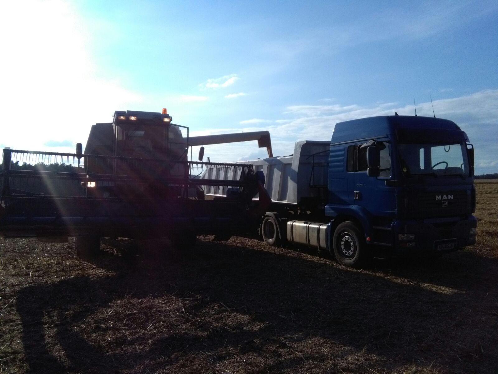 Transport mit LKW 40T mit Volumensattel - MHC Sachsen GmbH
